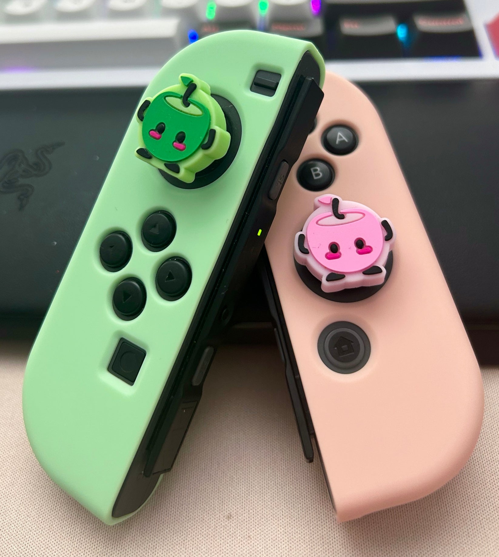 Apple Sprite Switch Thumb Grips – Chaotic Crafts Co.